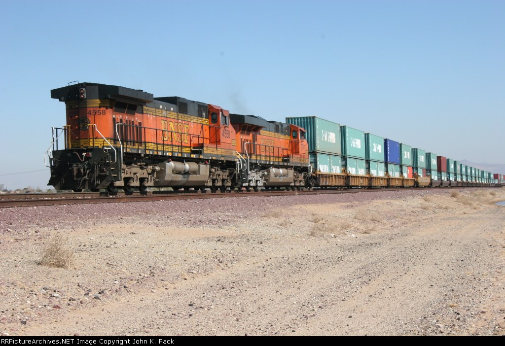 BNSF 4558
